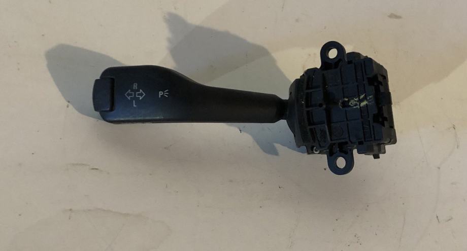 8363668 - RUČICA PREKIDAČA SVJETLA POKAZAVACA BMW 3 5 7 X3 X5