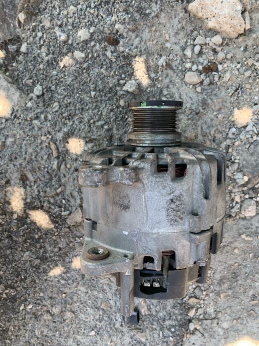 Altenator 03L 903 023 L VW Golf 7 Passat b8 Škoda octavia