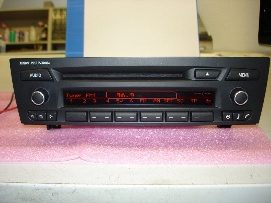 BMW AUTO RADIO
