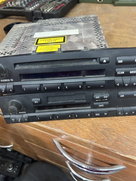 BMW e46 radio