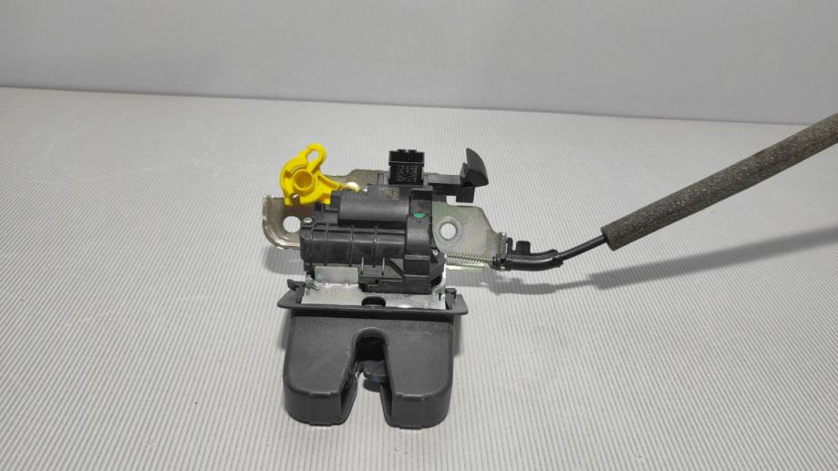 BRAVA GEPEKA VW TOUAREG > 18- 5NA827506