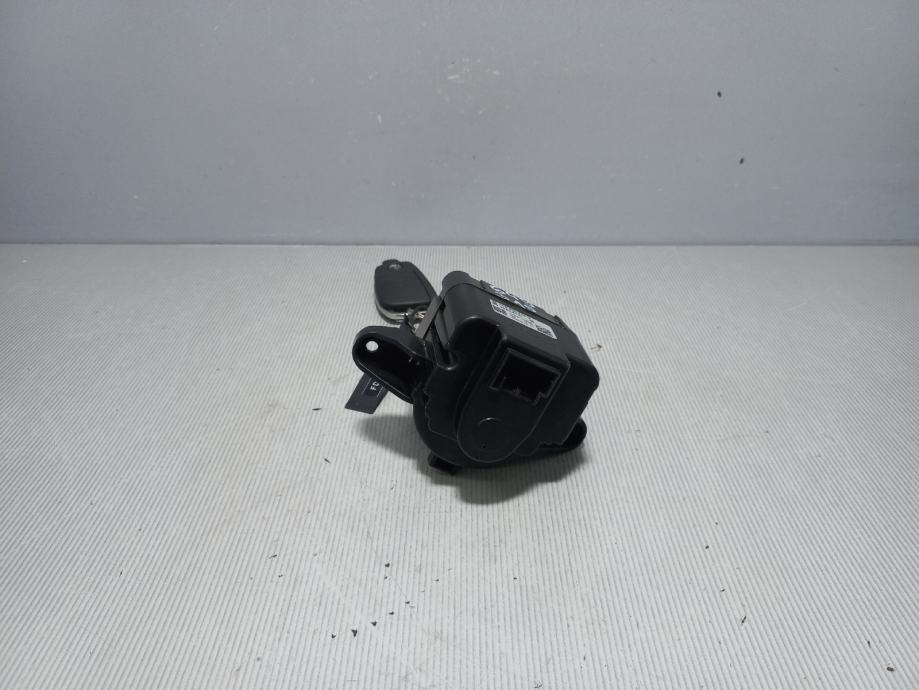 BRAVA PALJENJA VW TOUAREG > 14-18 7P6905843D