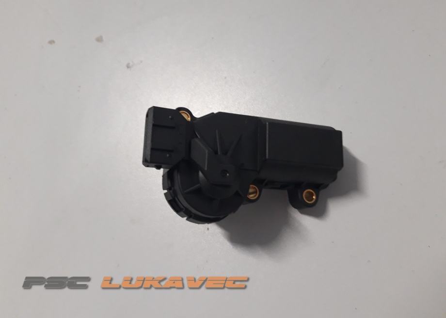 CITROEN SAXO MOTORIĆ LER GASA 0132008603..Novo..!