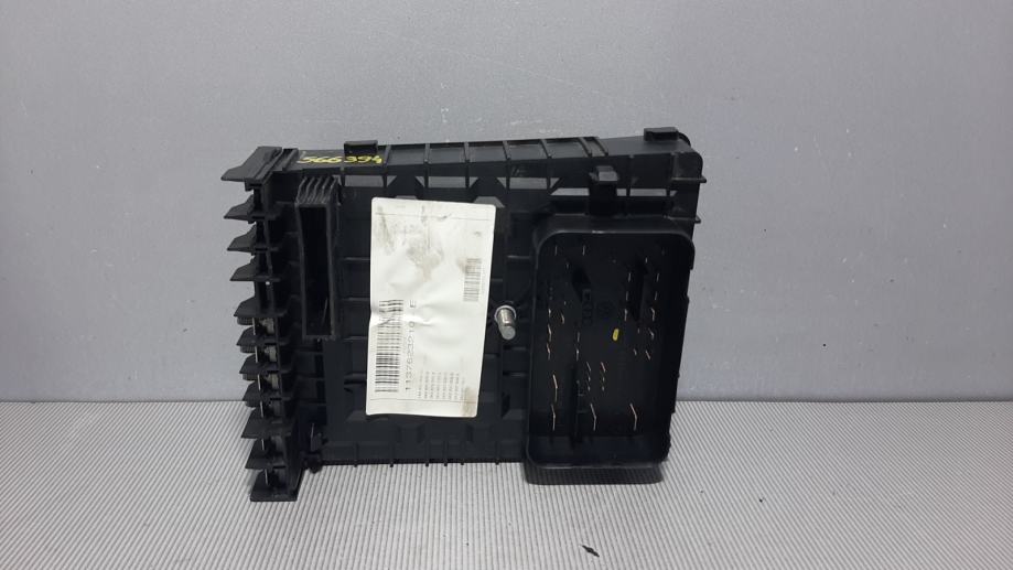 ELEKTRONIKA KUTIJA OSIGURACA AUDI A3 > 03-08 1K0937125D