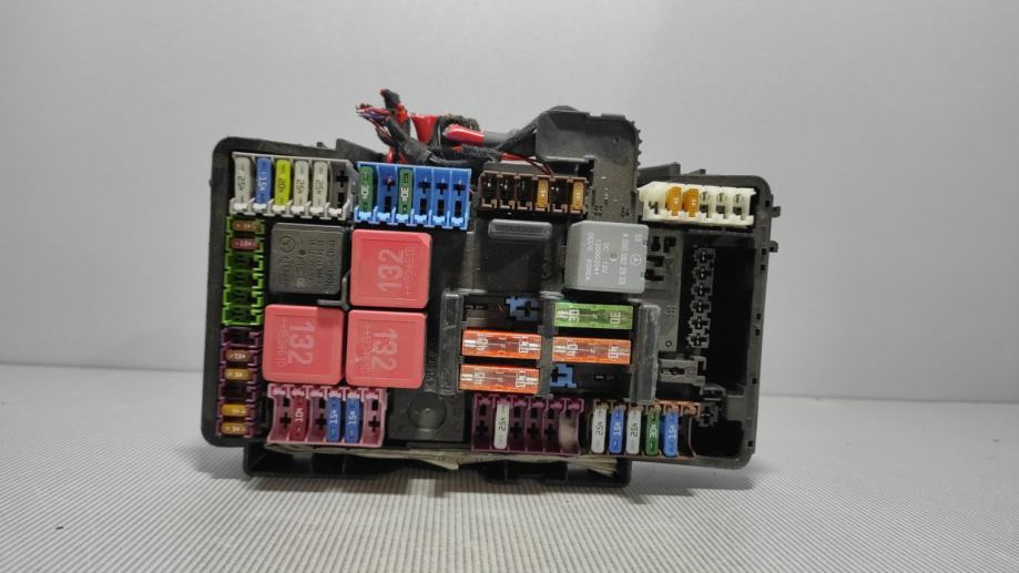ELEKTRONIKA KUTIJA OSIGURACA MERCEDES GLC (X253) > 16- A0009822923