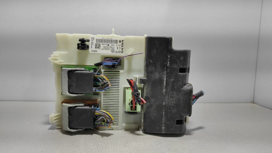 ELEKTRONIKA KUTIJA OSIGURACA VOLVO V70 > 14-16 31412971AA
