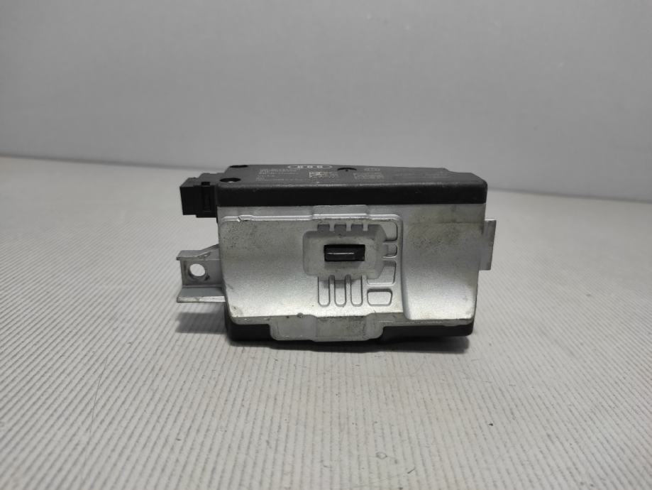 ELEKTRONIKA MODUL VOLANA AUDI A4 (B8) > 12-15 8K0905852E