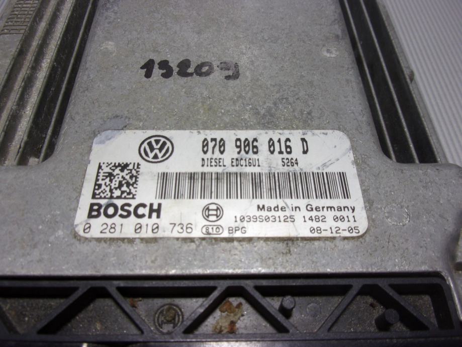 ELEKTRONIKA MOTORA VW TOUAREG > 02-06 VW815058 070906016D