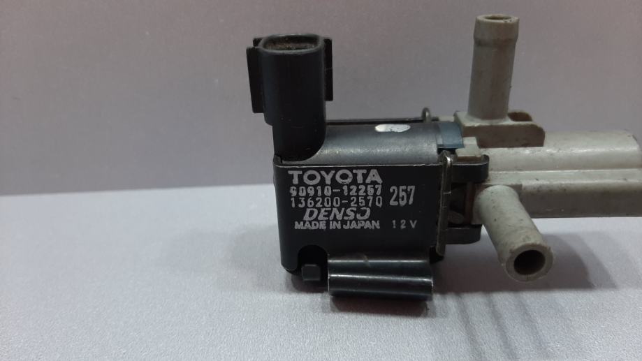 ELEKTRONIKA VAKUM VENTIL TOYOTA COROLLA > 00-02 9091012257