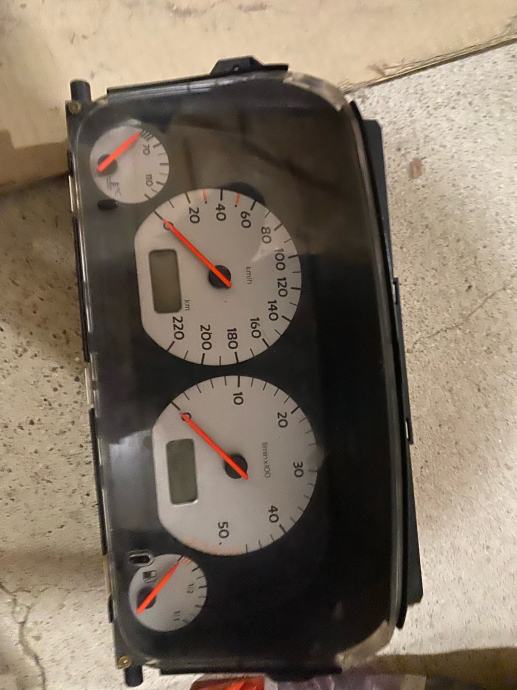 Golf 3/vento kilometar sat bijeli