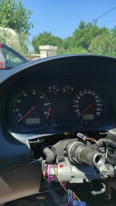 Golf 4 instrument sat za Benzince