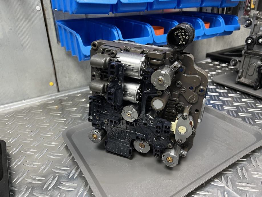 Mechatronik DQ250 AUTOMATSKI MJENJAČ DSG Hydro blok TCU Kontroler 02E