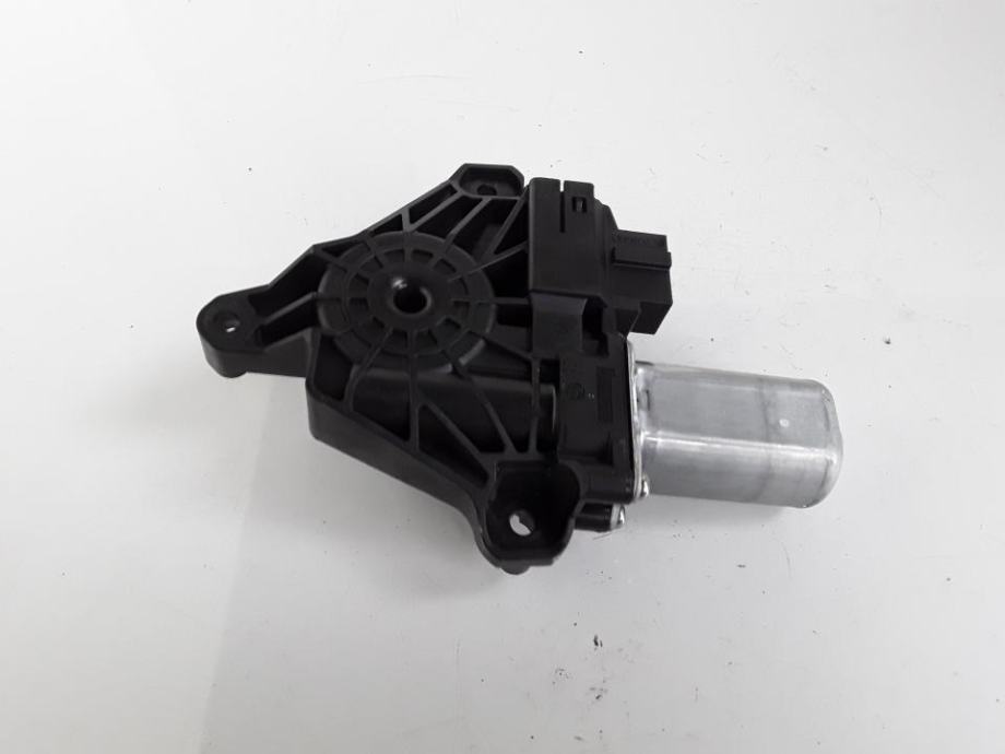 MOTORIC PODIZACA A2139060502 Mercedes E CLASS (W213) 2016-