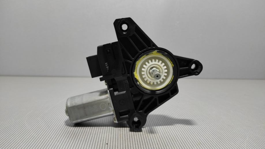 MOTORIC PODIZACA STAKLA MERCEDES GLE (C292) > 15- A2469063200