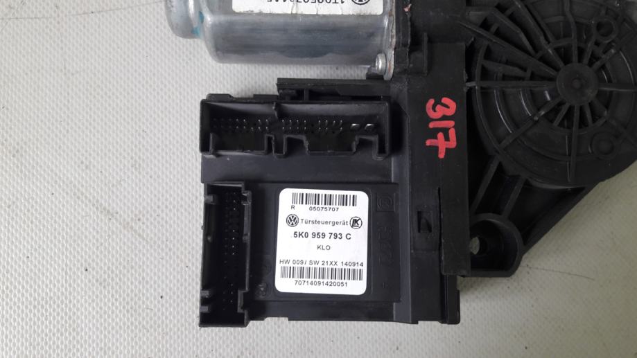 MOTORIC PODIZACA STAKLA VW CADDY > 10-15 5K0959793C 1T0959701AF