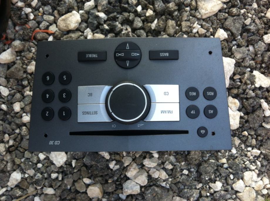 Opel astra h cd player