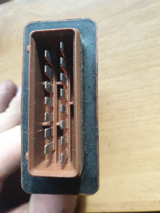 RELEJ BITRON PEUGEOT CITROEN 240109 240.101. 96 075406 80 9607540680