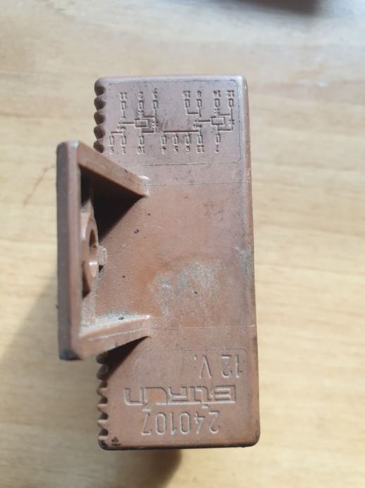 RELEJ BITRON PEUGEOT CITROEN 240109 240.101. 96 075406 80 9607540680