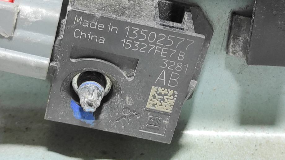 SENZOR AIRBAGA CHEVROLET/DAEWOO CRUZE > 09-15 13502577