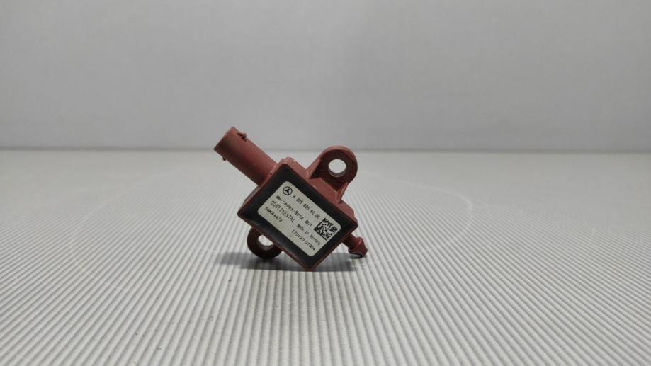 SENZOR AIRBAGA MERCEDES C KLASA (W205/S205) > 14-18 A2059059000