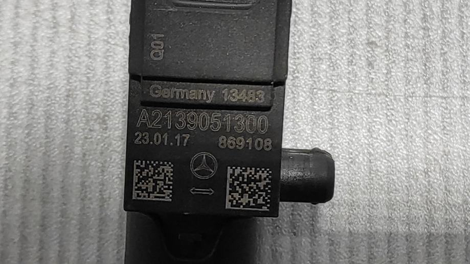 SENZOR AIRBAGA MERCEDES C KLASA (W205/S205) > 14-18 A2139051300