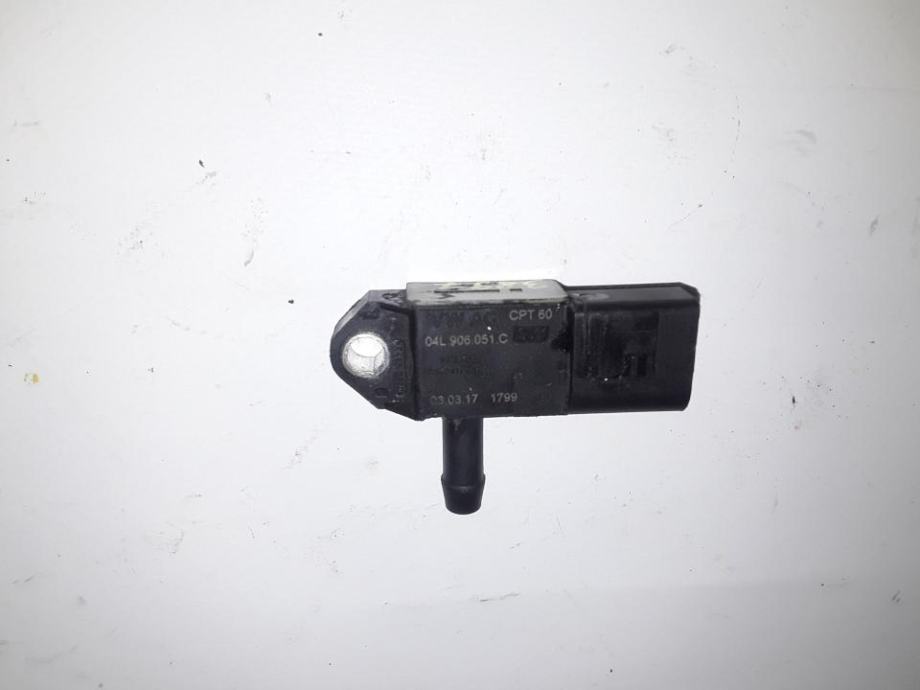 SENZOR PRITISKA 04L906051C AUDI AUDI A4 8W 9L 2015-