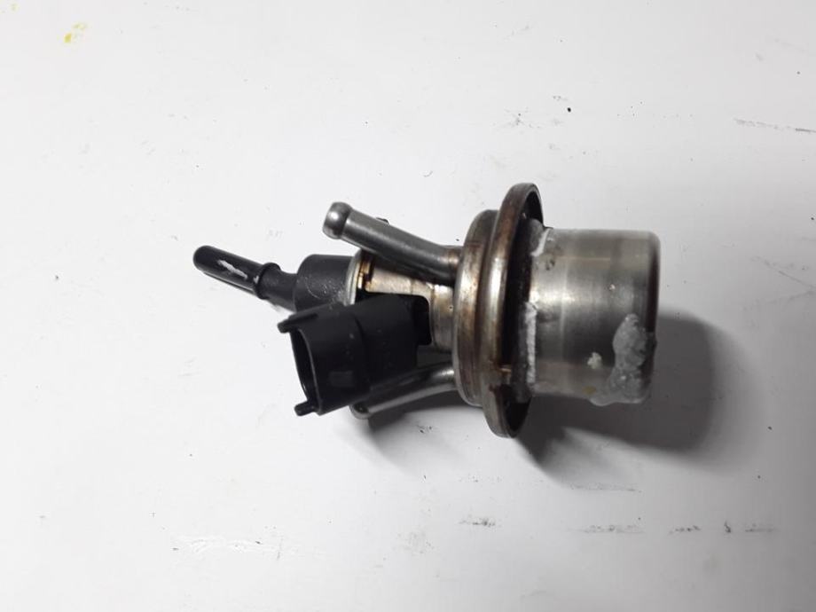 SENZOR PRITISKA A0004901113 MERCEDES C CLASS (W205) 2014-