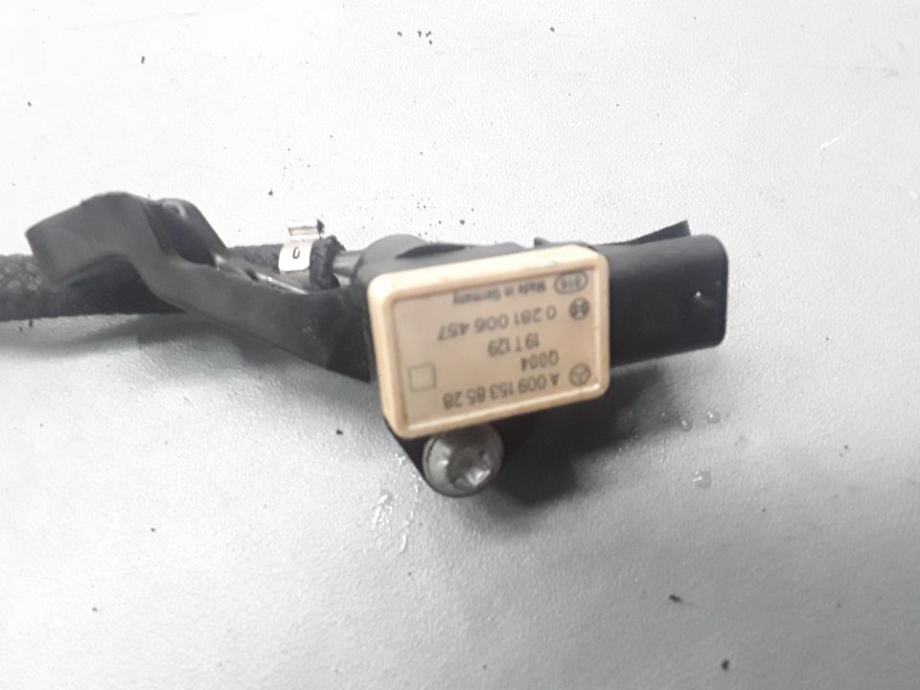 SENZOR PRITISKA A6560903000 A0091538528 0281006457 Mercedes CLS 2010-
