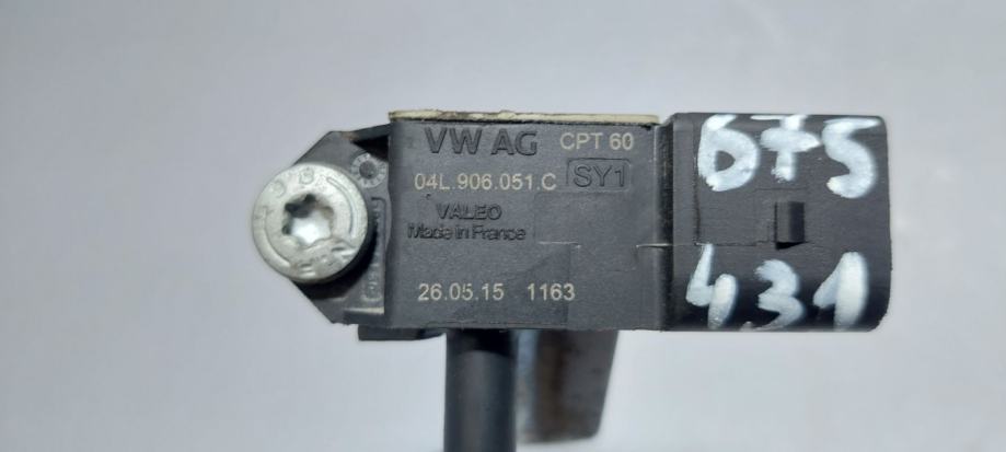 SENZOR PRITISKA AUDI A4 (B8) > 12-15 04L906051C