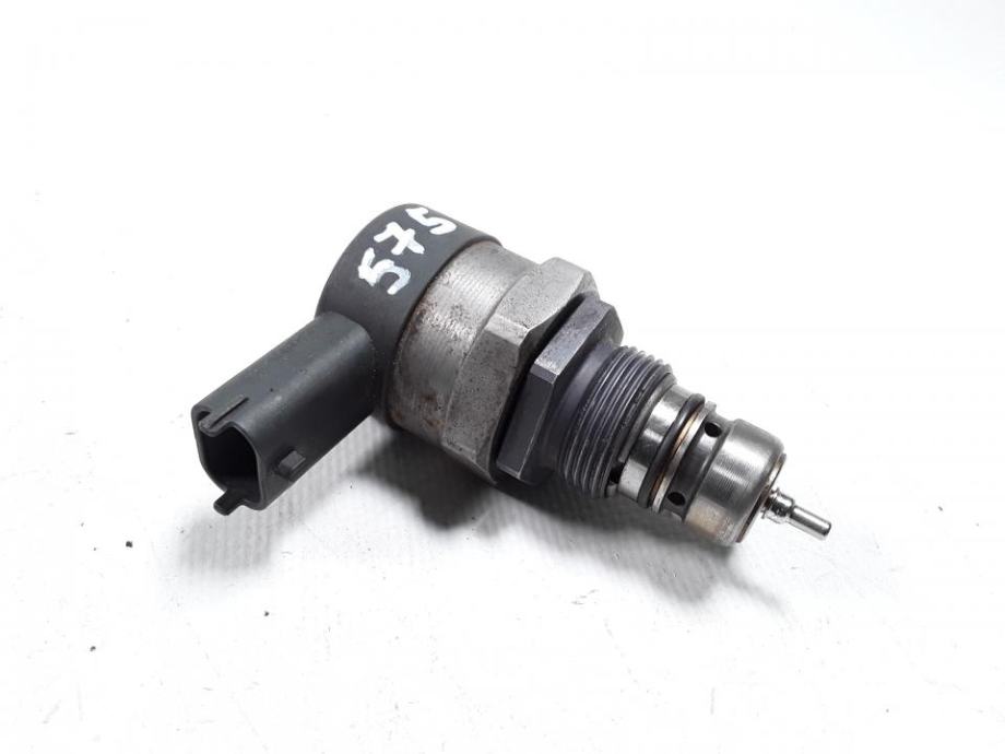 SENZOR PRITISKA GORIVA 8200610770 0281002800 Renault KOLEOS 2007-