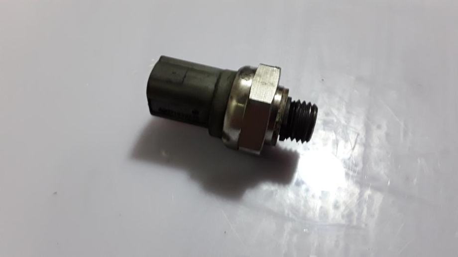 SENZOR PRITISKA GORIVA A0071530328 MERCEDES SPRINTER 2006-2013