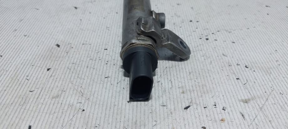 SENZOR PRITISKA GORIVA MERCEDES S KLASA (W221) > 05-09 A0061533328