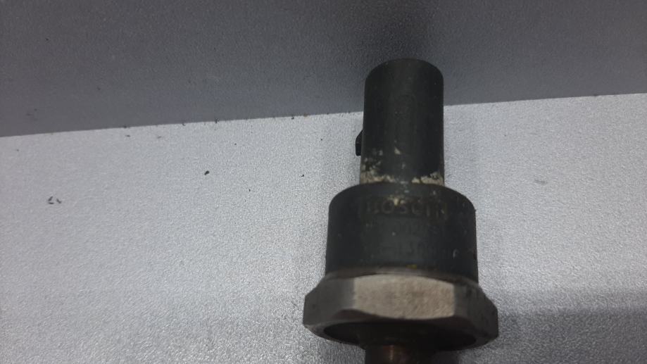 SENZOR PRITISKA GORIVA MERCEDES ML (W163) > 98-01 A0041537528