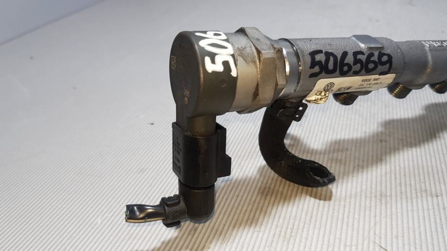 SENZOR PRITISKA GORIVA VW TIGUAN > 11-15 057130764H