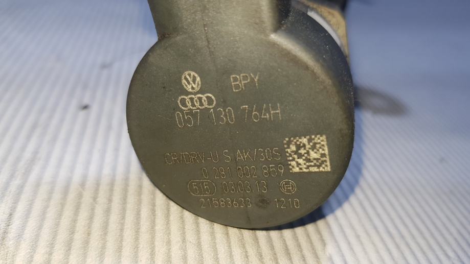 SENZOR PRITISKA GORIVA VW TIGUAN > 11-15 057130764H