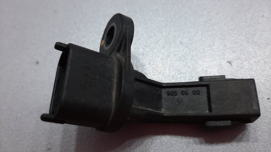 SENZOR RADILICE MERCEDES A KLASA (W176) > 12-15 A2709050600