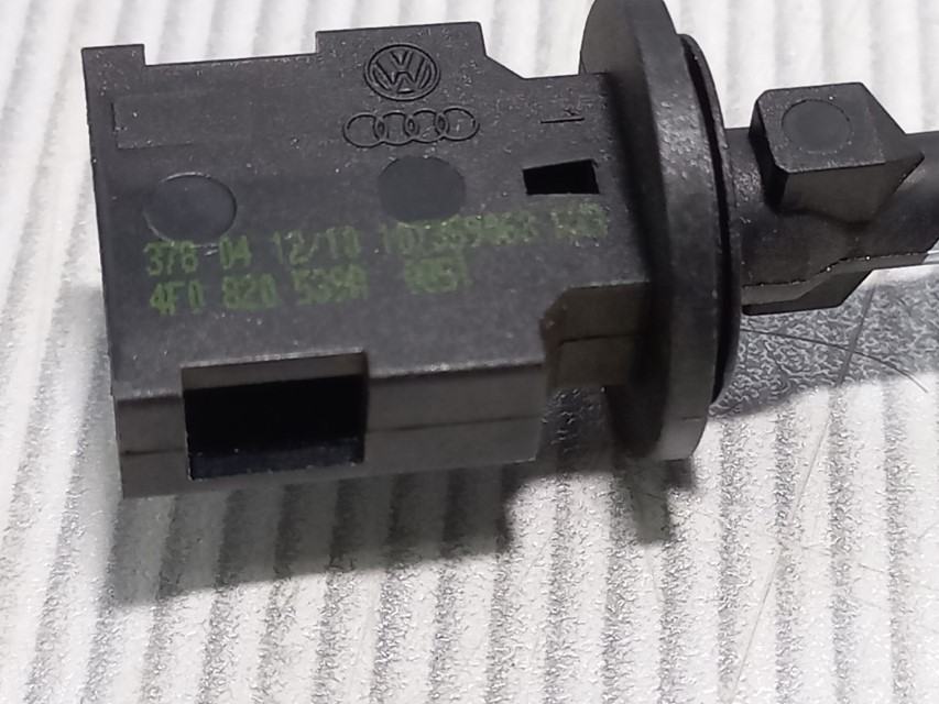 SENZOR TEMPERATURE AUDI A6 > 04-08 4F0820539A