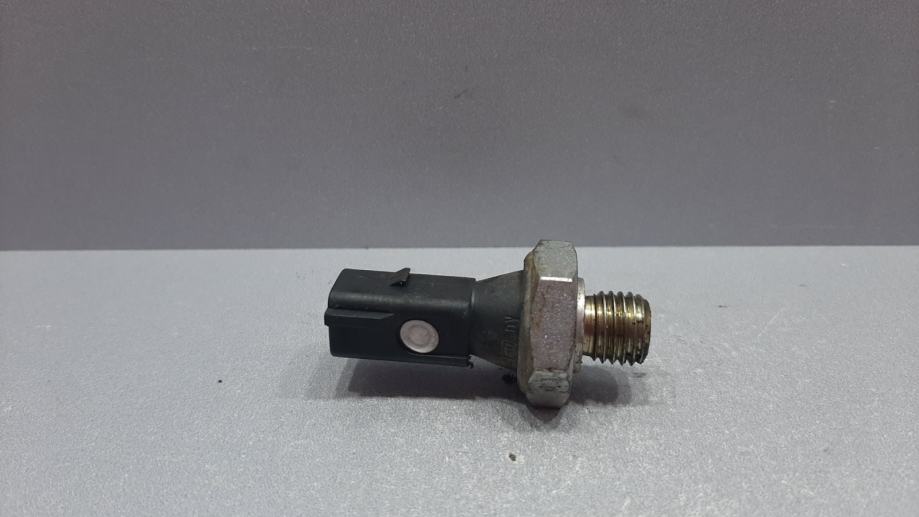SENZOR ULJA MERCEDES A KLASA (W169) > 04-07 A0051537828