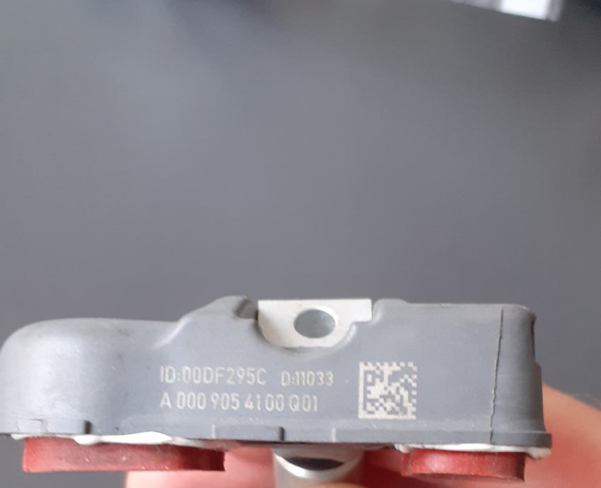 Senzori tlaka u gumama Mercedes A0009054100