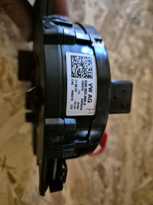 Skoda octavia 3 zavojnica volana 5q0953569a