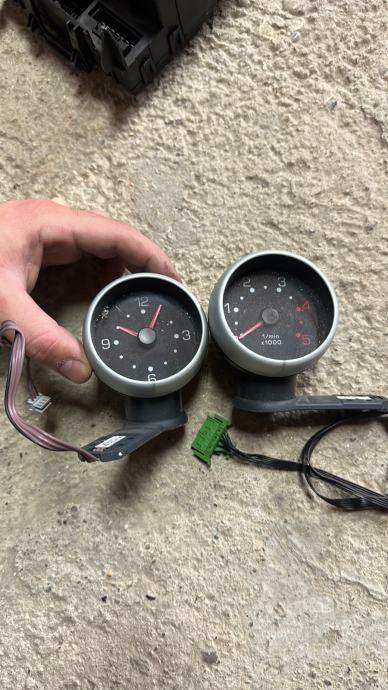 Smart 450 cdi obrtomjer i sat