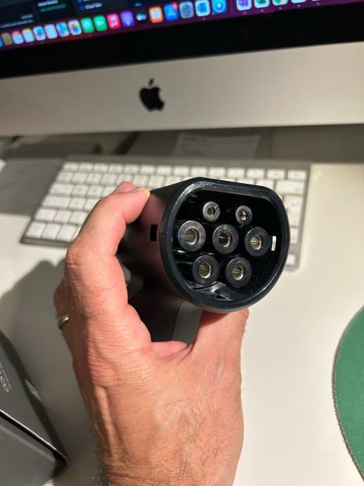 Tesla CCS combo 2 adapter