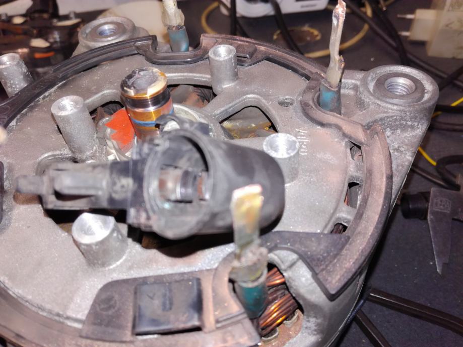Valeo START-STOP alternator kat. broj ‎9675753680 12V 180A