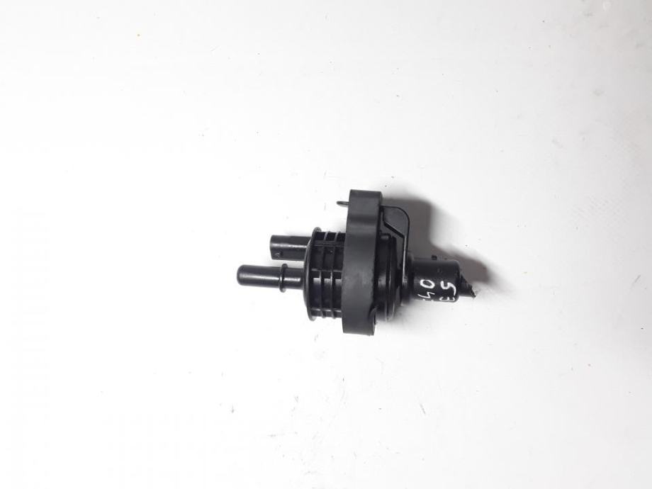VENTIL GORIVA A0014700893 MERCEDES CLA A117 2015-