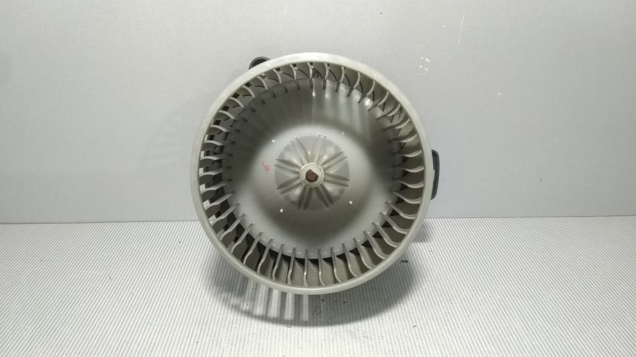 VENTILATOR KABINE TOYOTA COROLLA > 08-10 0130101601