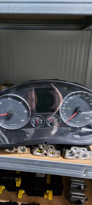 Vw Golf 5 Kilometar Sat GOLF 5 Instrument tabla