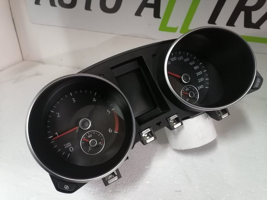 Vw Golf 6 1.6 tdi kilometar sat 5K0920871A