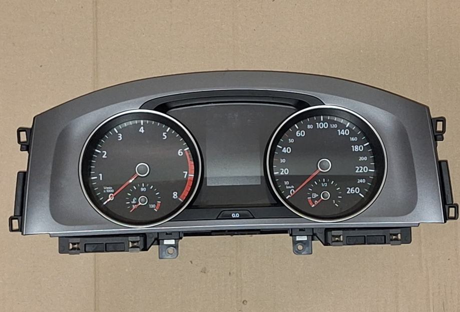 VW Golf 7 kilometar sat tabla armatura 5G0920851