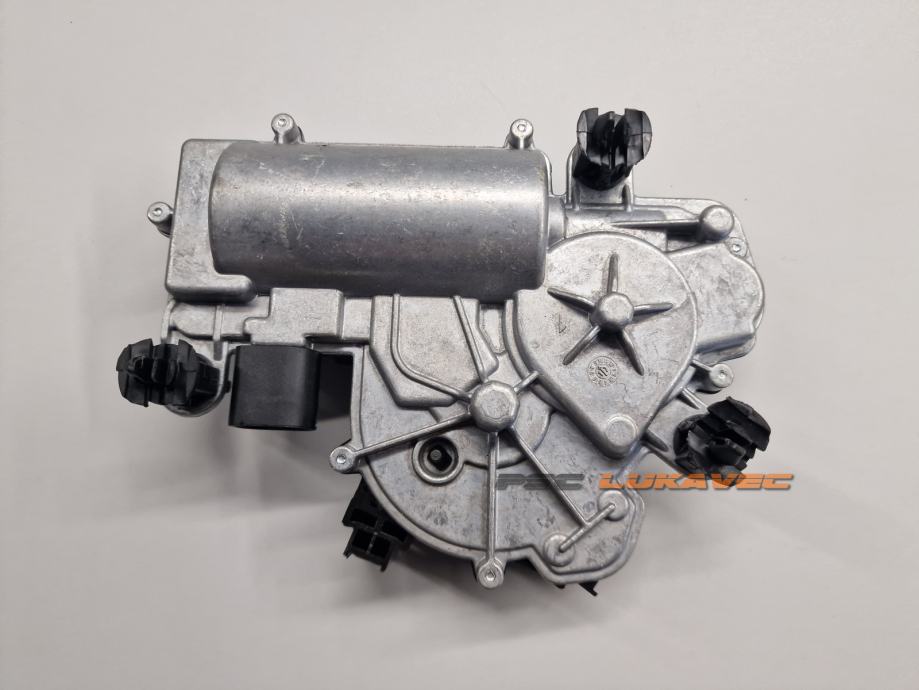 VW PASSAT B8 VARIANT MOTORIĆ BRAVE GEPEKA 3G0827887B 2018.