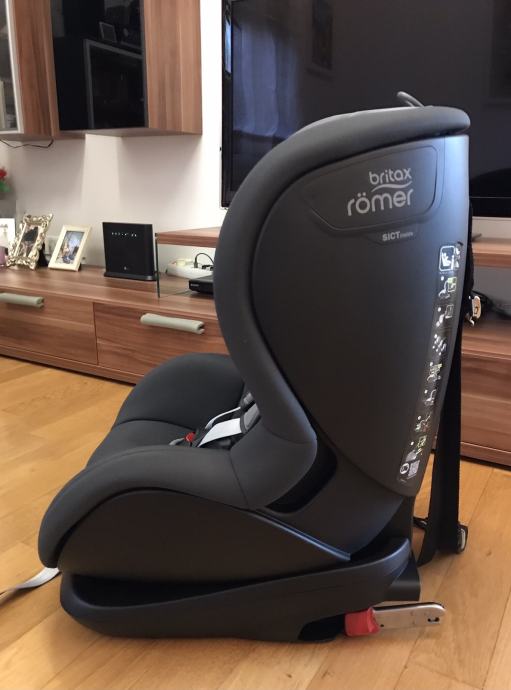 Britax Römer Trifix 2 i-Size autosjedalica - IZVRSNA PRILIKA!!!